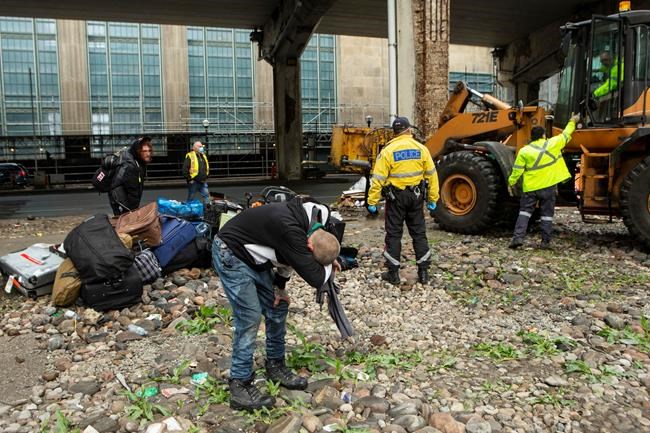 City clearout of Toronto homeless encampments leads to standoff with ...
