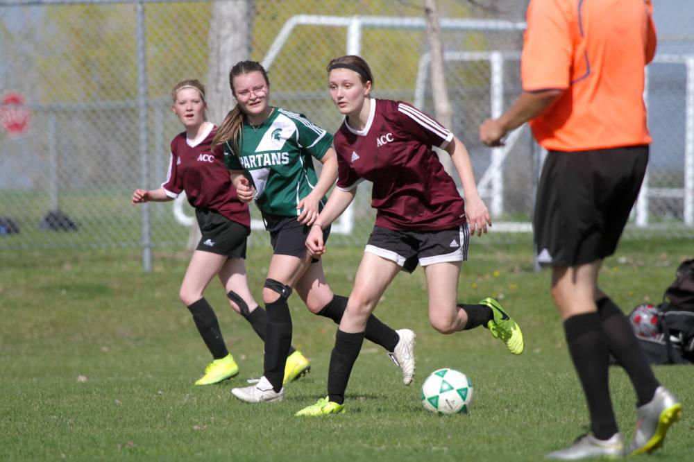 Beifus, Griffin power Plainsmen to semifinal victory – Brandon Sun