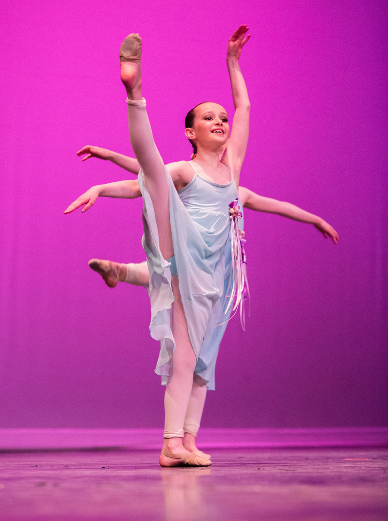 THEY’VE GOT THE MOVES DOWN – Brandon Sun