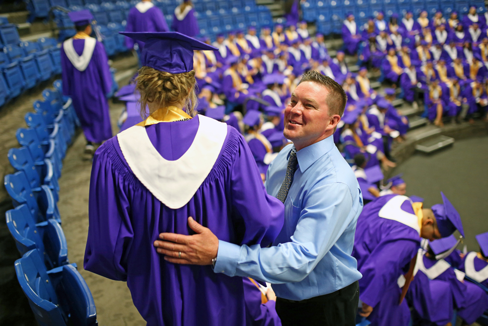 VINCENT MASSEY GRAD – Brandon Sun