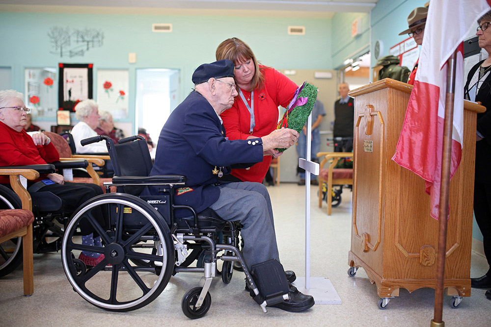 HAMIOTA HOSTS REMEMBRANCE DAY CEREMONY – Brandon Sun