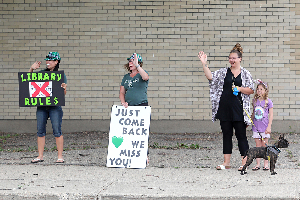 A FOND FAREWELL – Brandon Sun