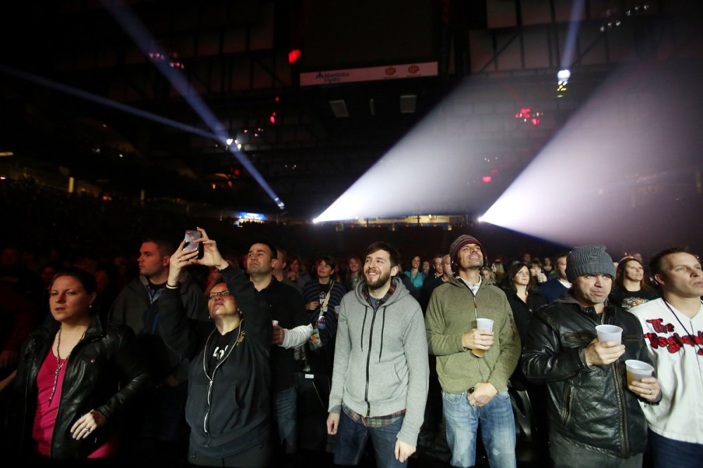 The Tragically Hip rock Brandon – Brandon Sun