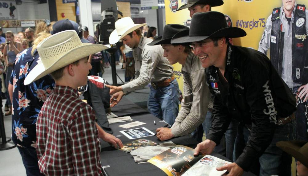 Lambert returns to where his love for bull riding began – Brandon Sun