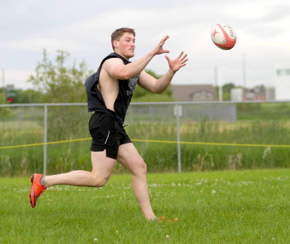 Everett, Barbs set for home opener – Brandon Sun