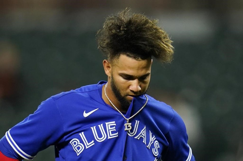 Blue Jays place Gurriel Jr. on 10-day IL due to left hamstring strain ...
