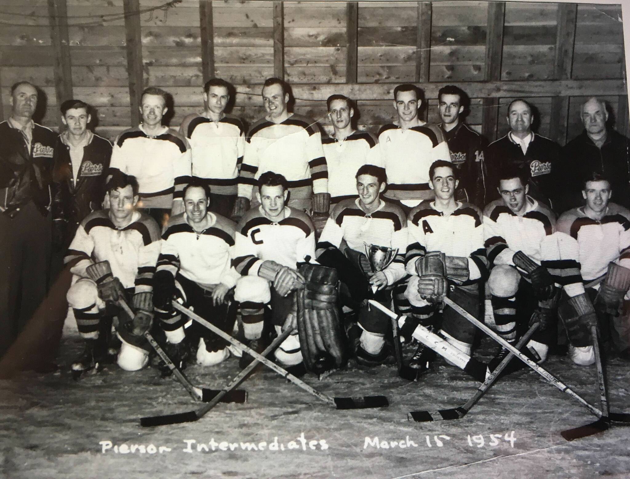 Pierson Bruins heading to Manitoba Hockey Hall – Brandon Sun