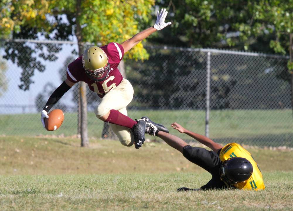 Pipers wideouts run rampant at Crocus – Brandon Sun