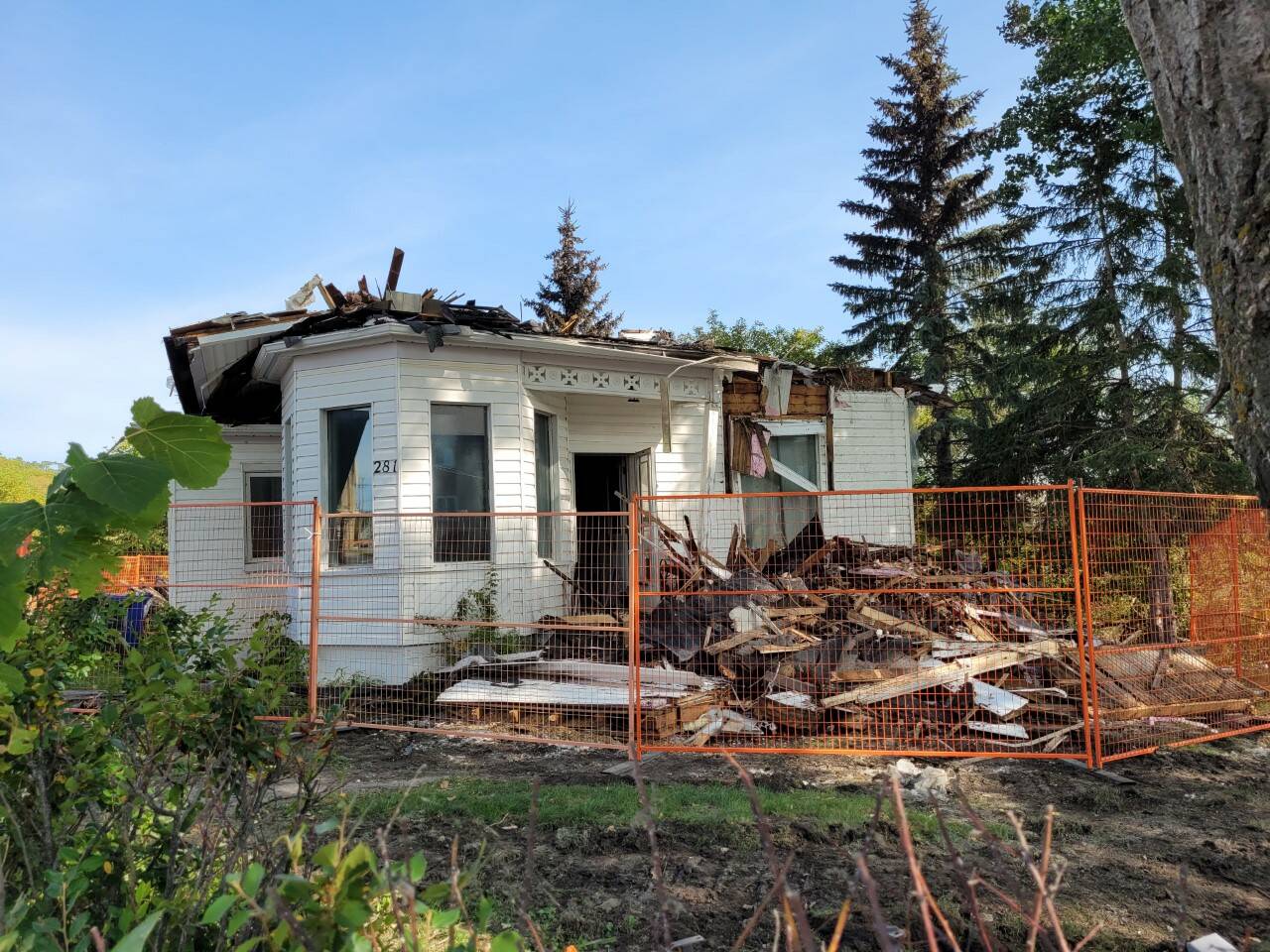 Neepawa rallies behind newcomers – Brandon Sun