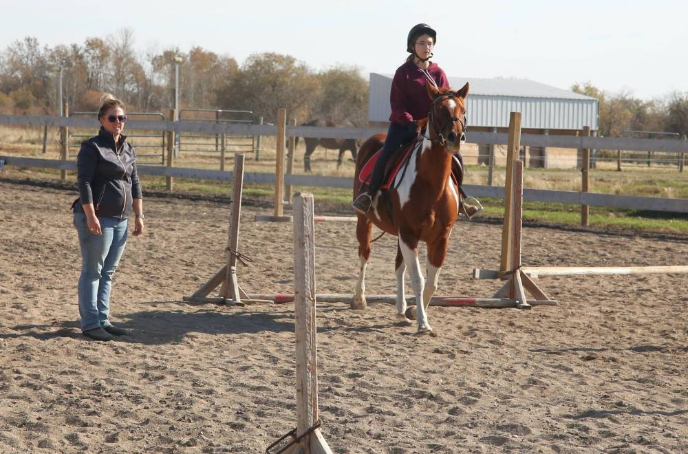 Young riders hop in the saddle – Brandon Sun