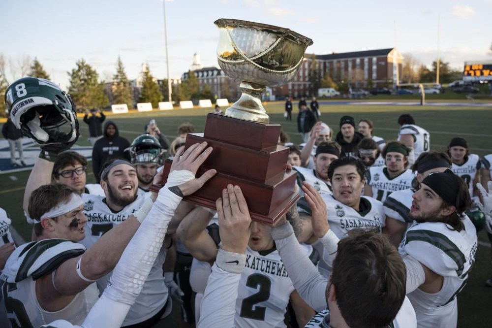 Huskies, Rouge et Or win Bowl games to clinch spots in 57th Vanier Cup ...