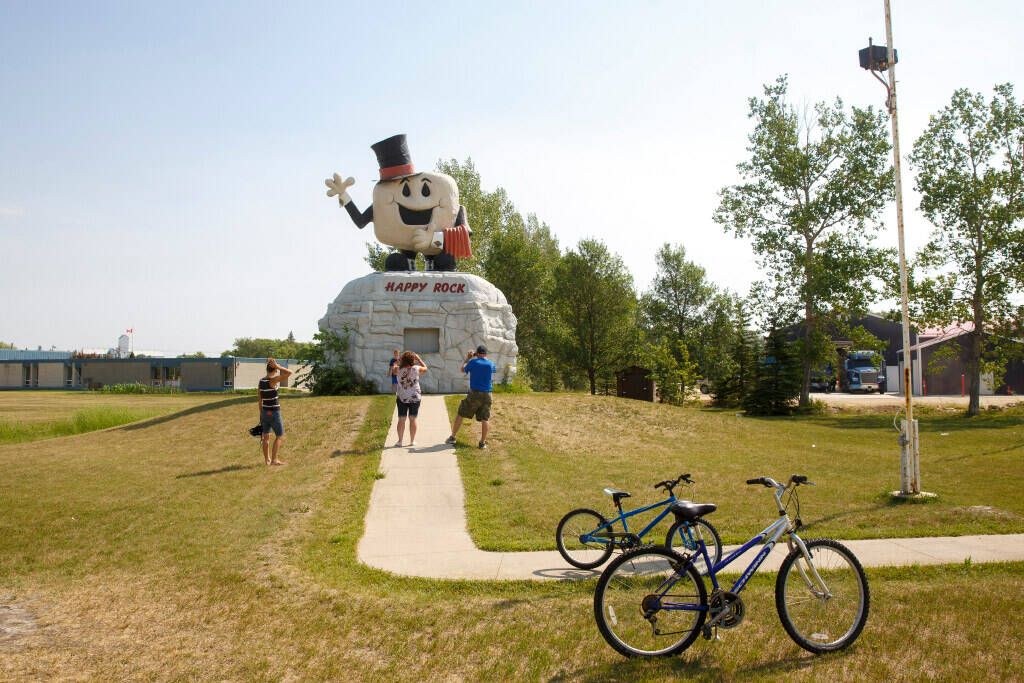 Happy Rock statue restored to former glory – Brandon Sun