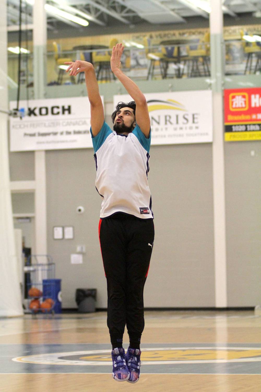 Bhatti emerging as Bobcats’ shooting star – Brandon Sun