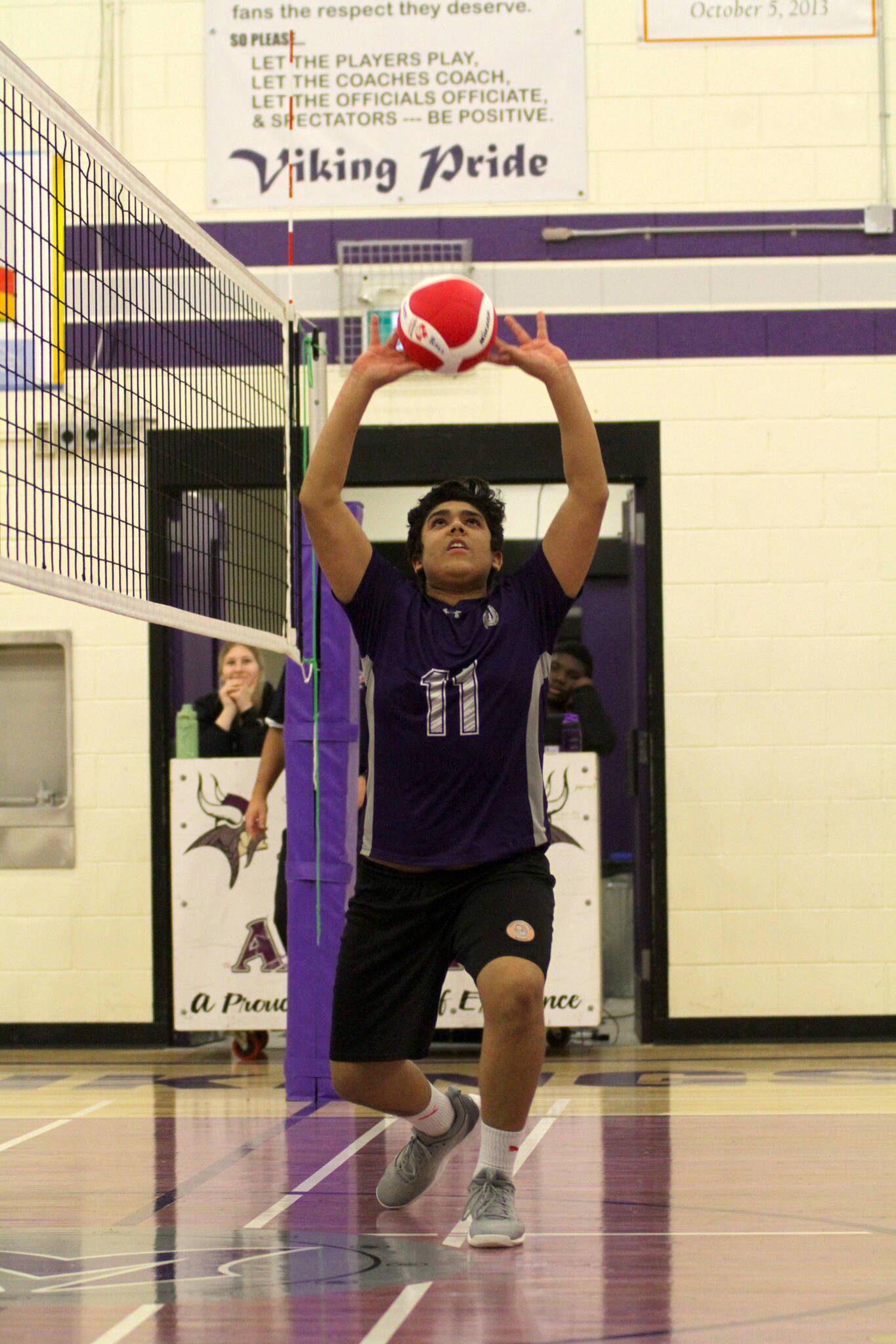 Varsity Vikings fall 3-0 – Brandon Sun