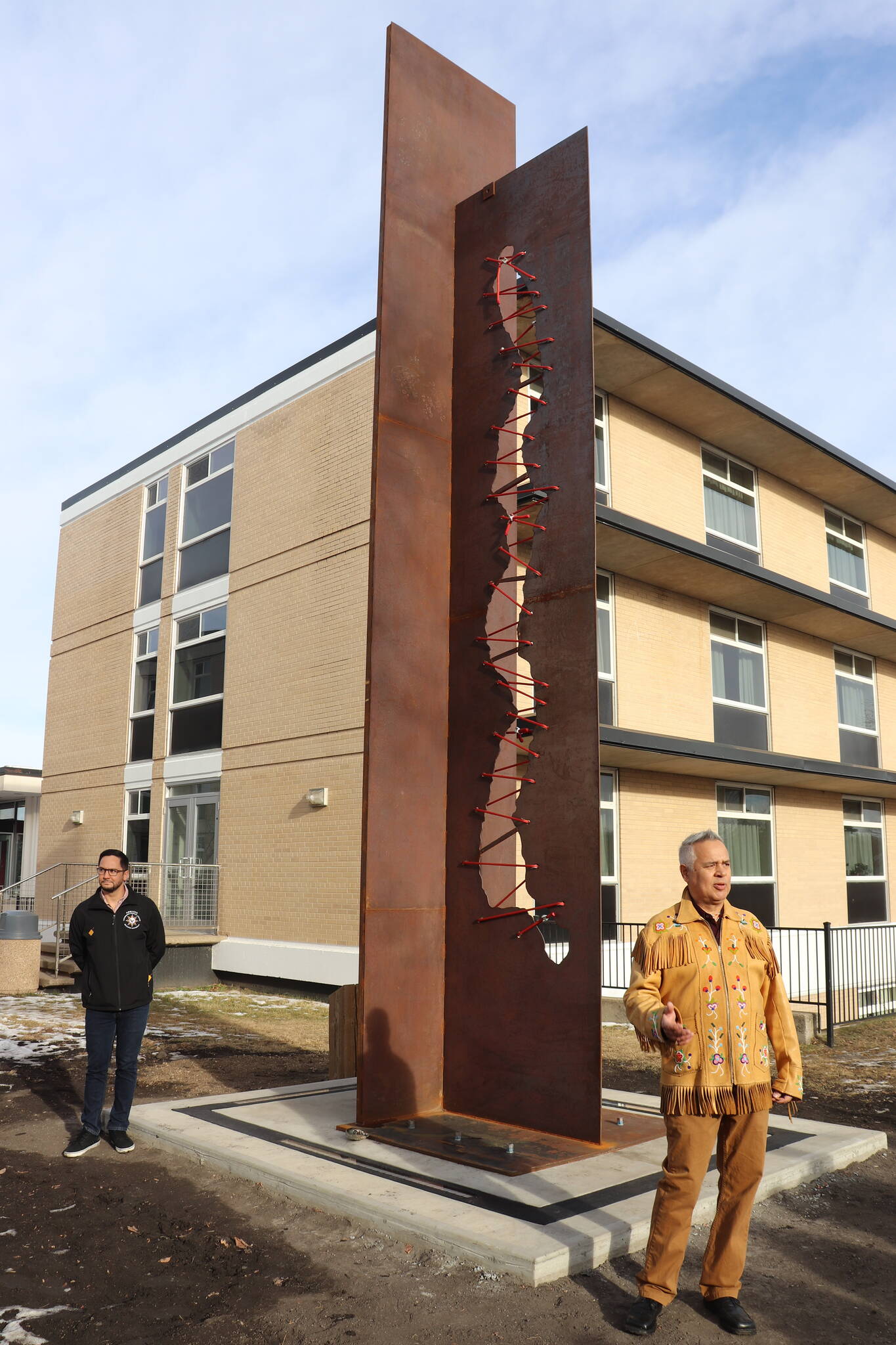 ‘Healing Together’ sculpture installed at BU – Brandon Sun