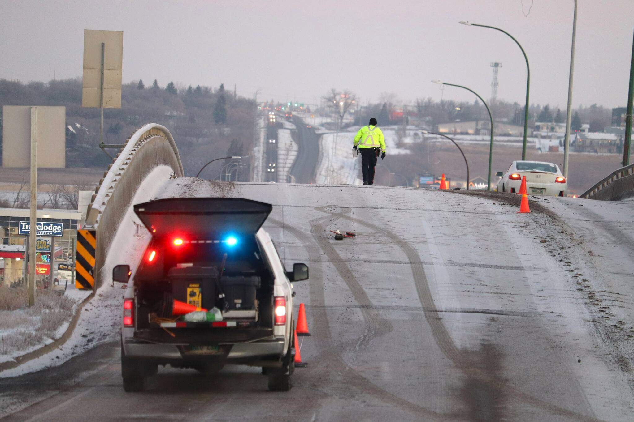 Pedestrian dies after Daly Overpass collision – Brandon Sun