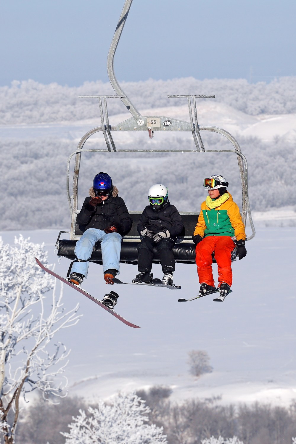 Frosty day on the slopes at Asessippi Ski Resort – Brandon Sun