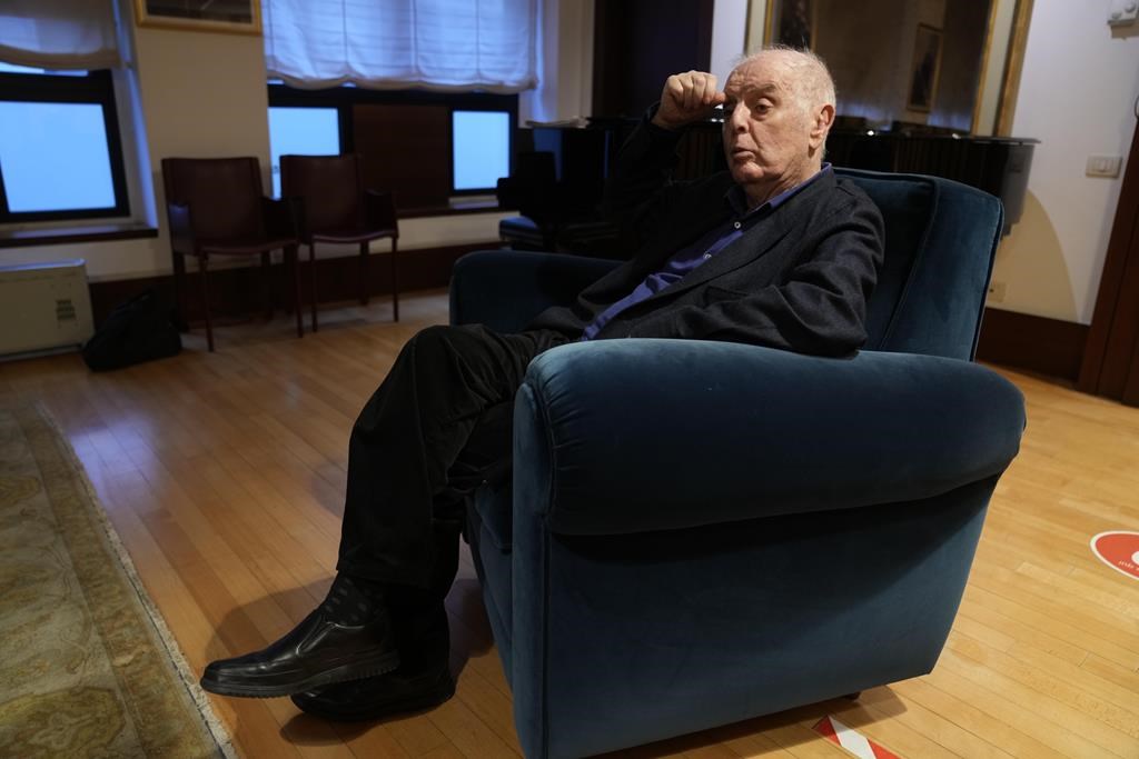 Barenboim takes it day-by-day, balancing music with illness – Brandon Sun