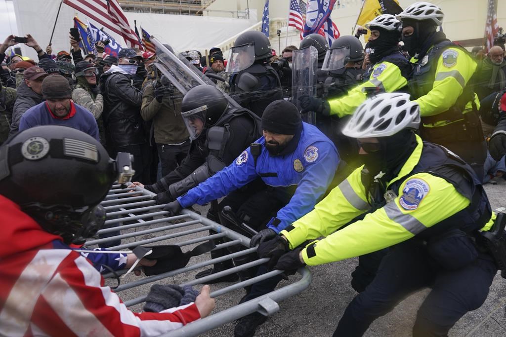 FBI: Newspaper editor interfered with police at Capitol riot – Brandon Sun