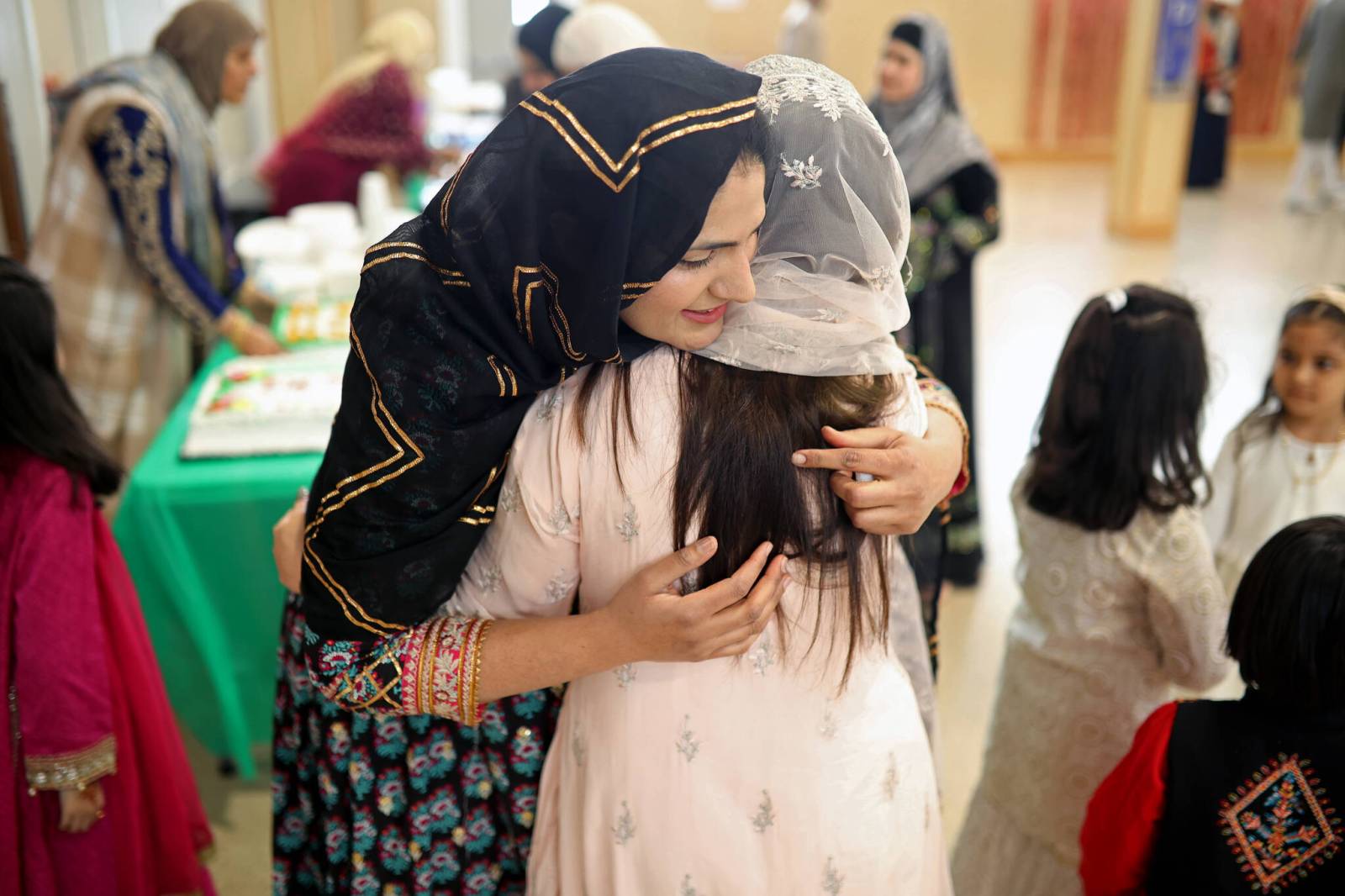 Hundreds celebrate Eid al-Fitr at Dome Building – Brandon Sun