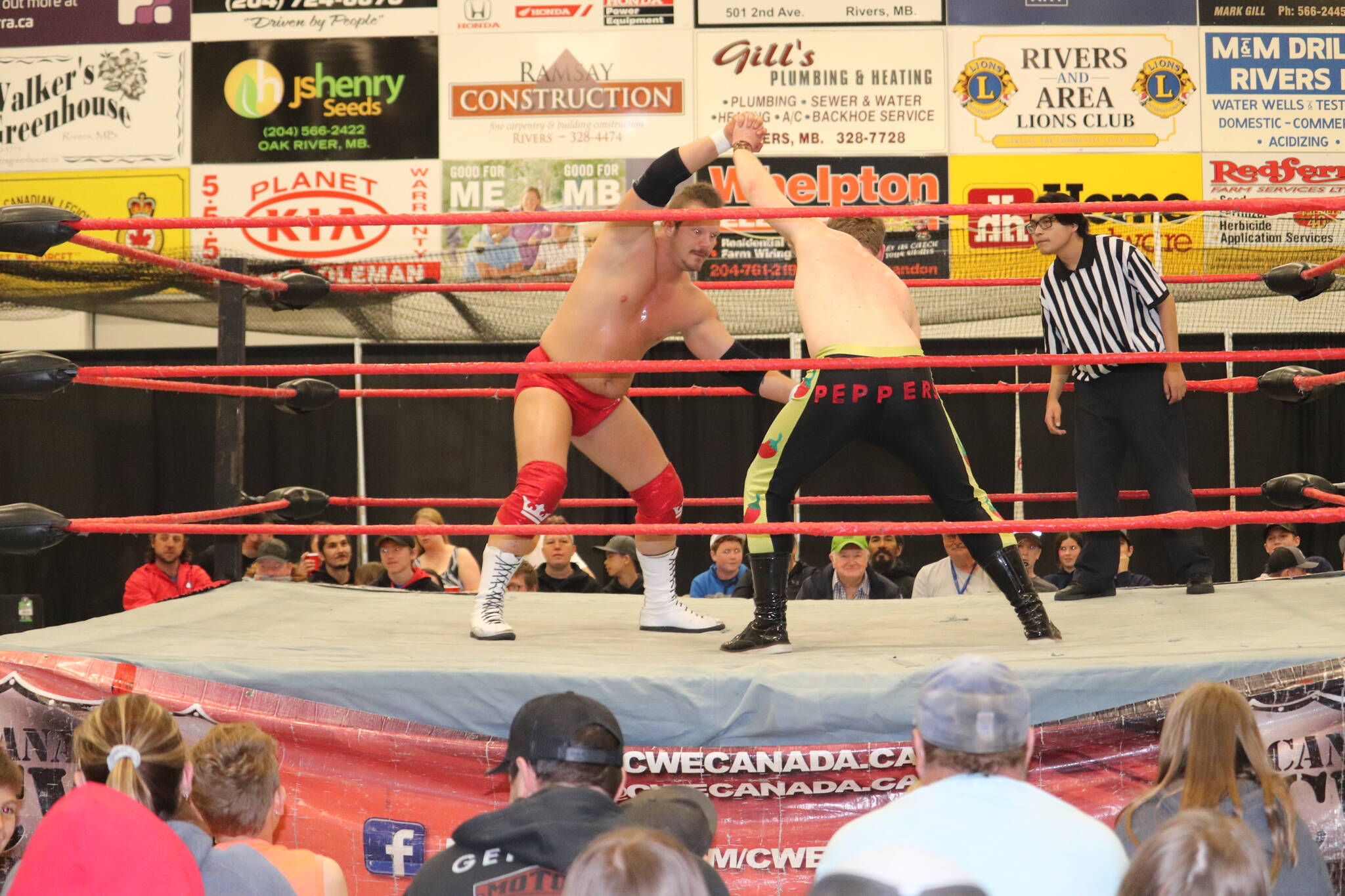 Wrestlers throw down in Rivers – Brandon Sun