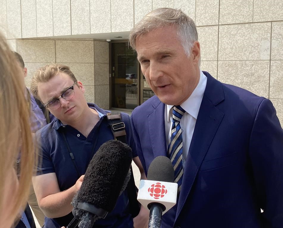 Maxime Bernier fined $2,000 for violating Manitoba COVID-19 public ...