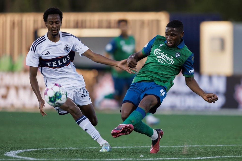Vancouver Whitecaps’ Ali Ahmed taken to hospital after Canadian ...