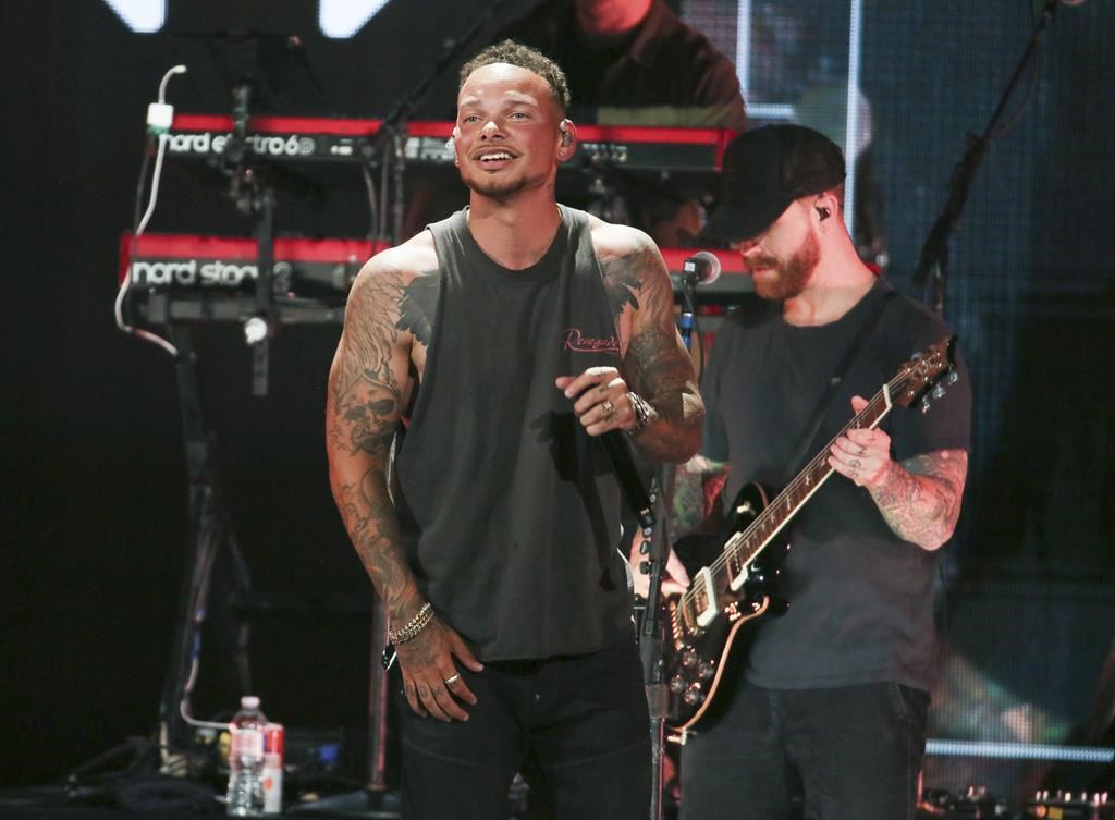 Foo Fighters, Fall Out Boy, Kelly Clarkson, Kane Brown, Lil Wayne ...