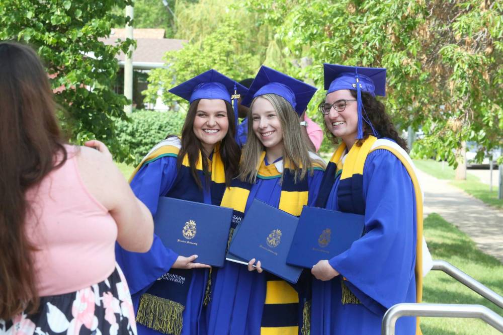 GALLERY: Celebrate good times – Brandon Sun