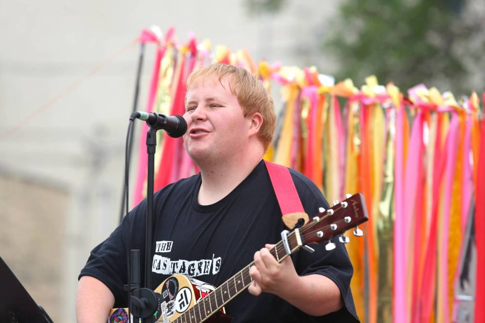 Downtown block party celebrates summer – Brandon Sun