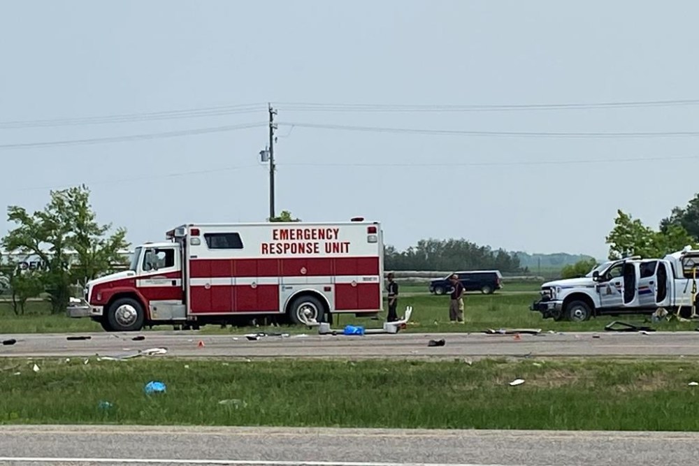 Manitoba RCMP say transport truck in crash that killed 15 had right-of-way – Brandon Sun