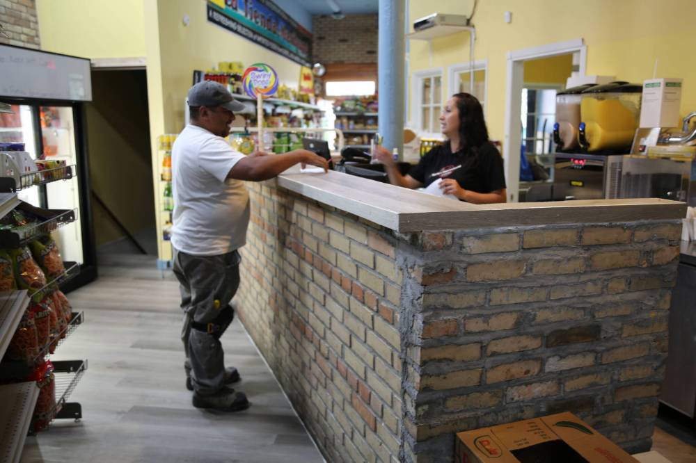 Karla’s moves to new location – Brandon Sun