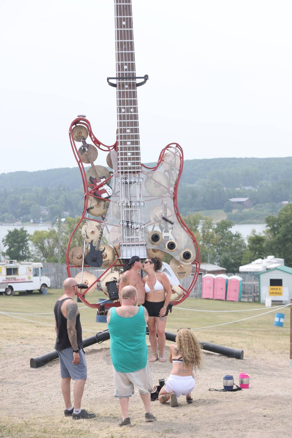 Fans flockin’ to Rockin’ the Fields – Brandon Sun