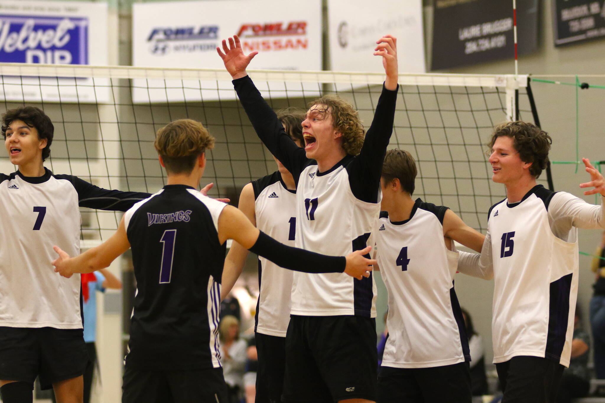 Vikings win BU volleyball tourney – Brandon Sun