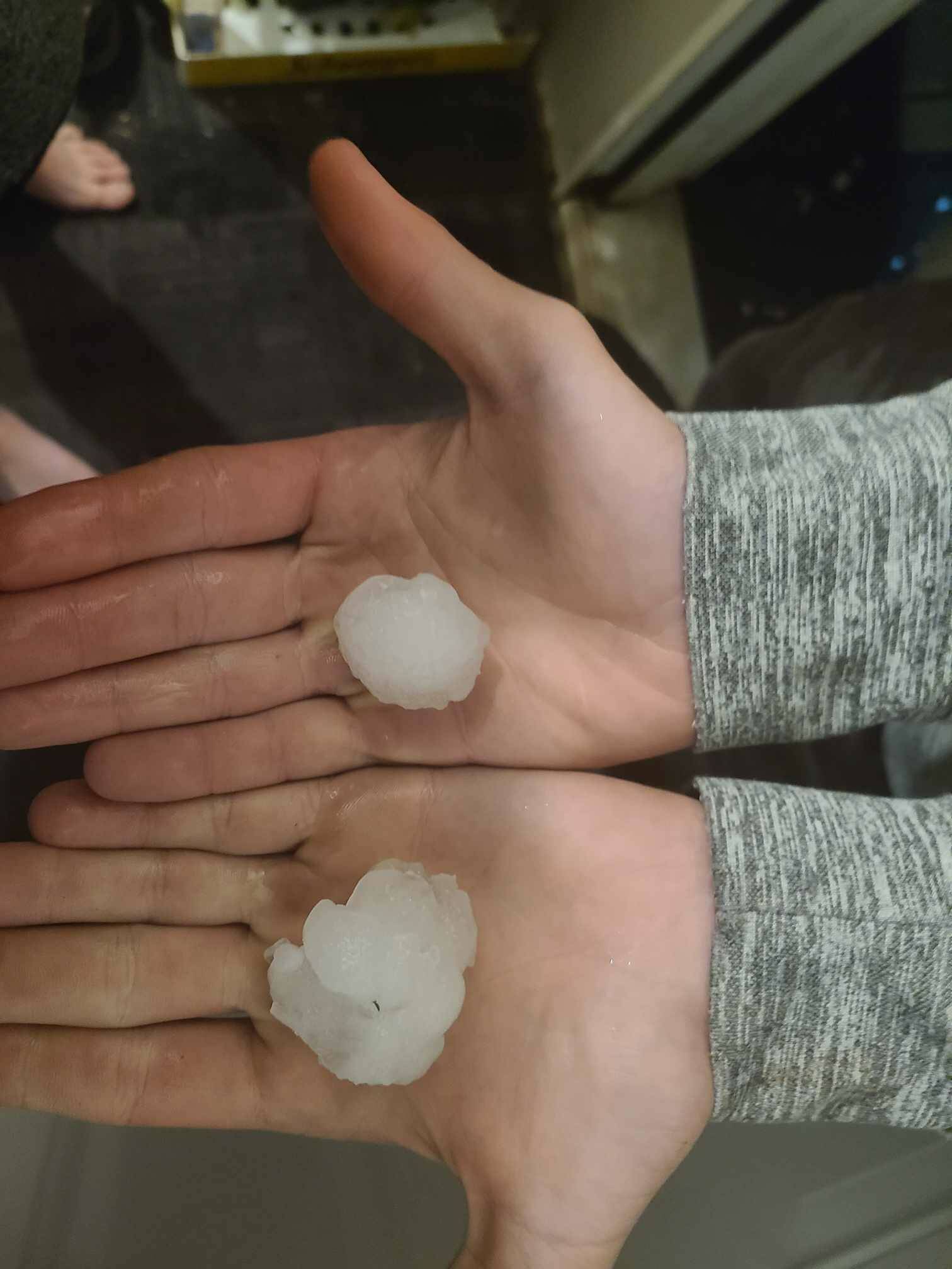 Storm brings large hail – Brandon Sun