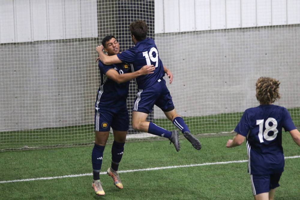 Brandon survives scrappy CMU squad – Brandon Sun