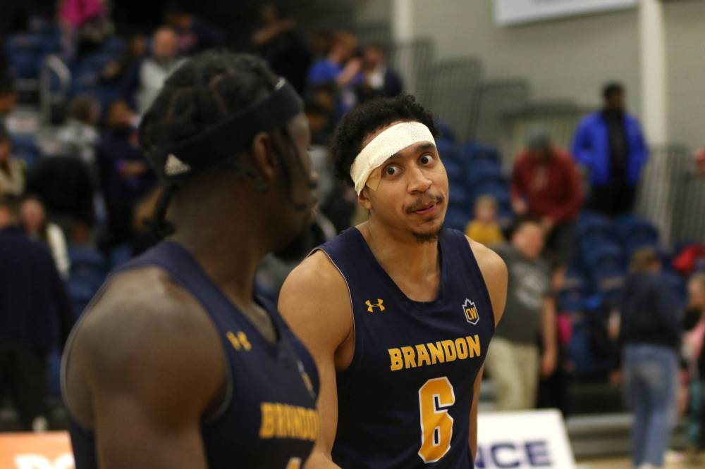 BU guard Dennis rolls with role changes – Brandon Sun
