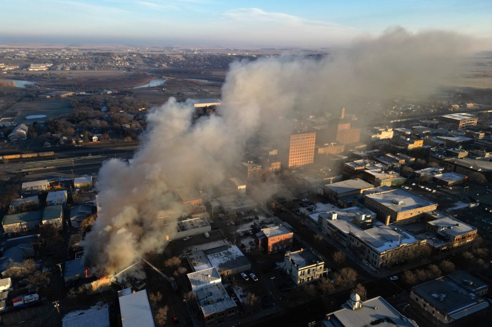 UPDATED: Brandon firefighters respond to blaze on 12th Street – Brandon Sun