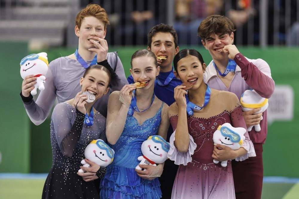 Figure skaters Behnke and Sauve to serve as Canadian flag-bearers at ...