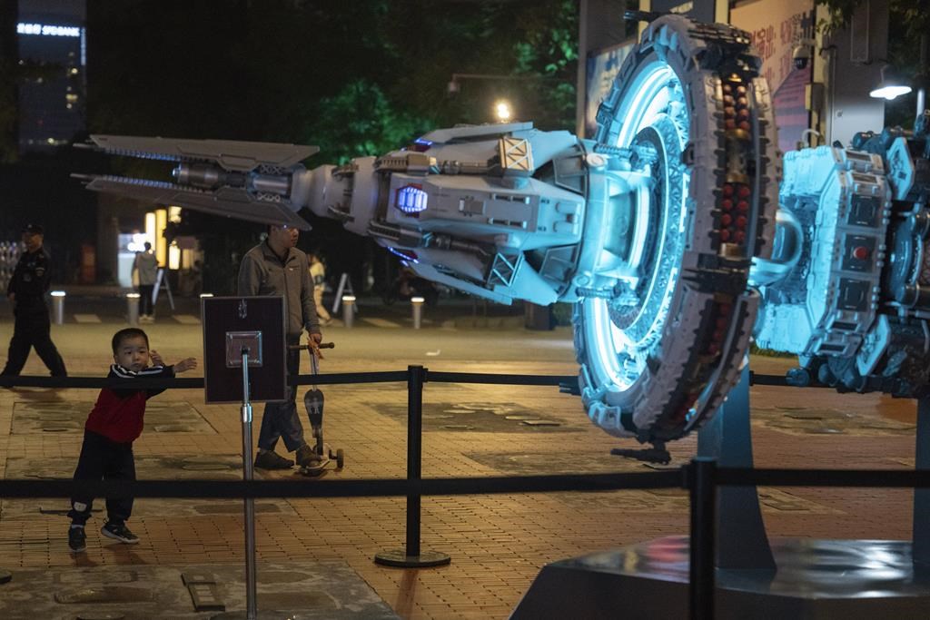How Chinese science fiction went from underground magazines to Netflix ...