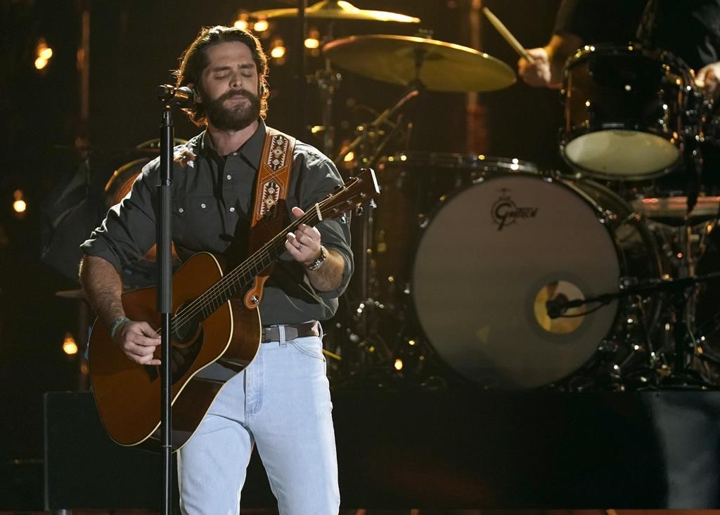 Country singers Thomas Rhett, MacKenzie Porter to co-host CCMA Awards ...