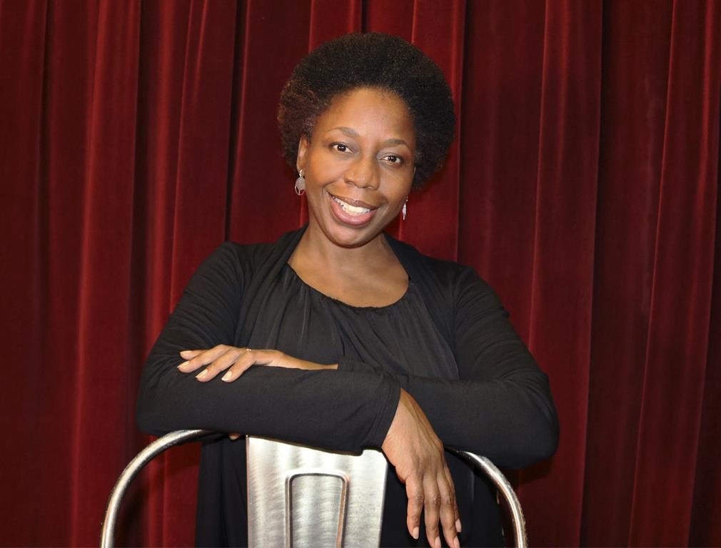 The special Tony Award for educators goes to Baltimore community artist ...