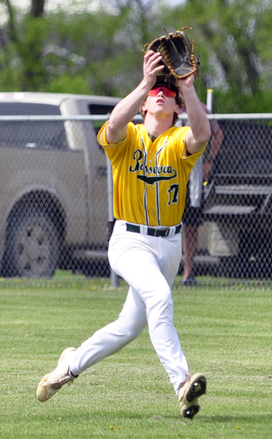 PHOTO ESSAY: Broncos remain dominant – Brandon Sun