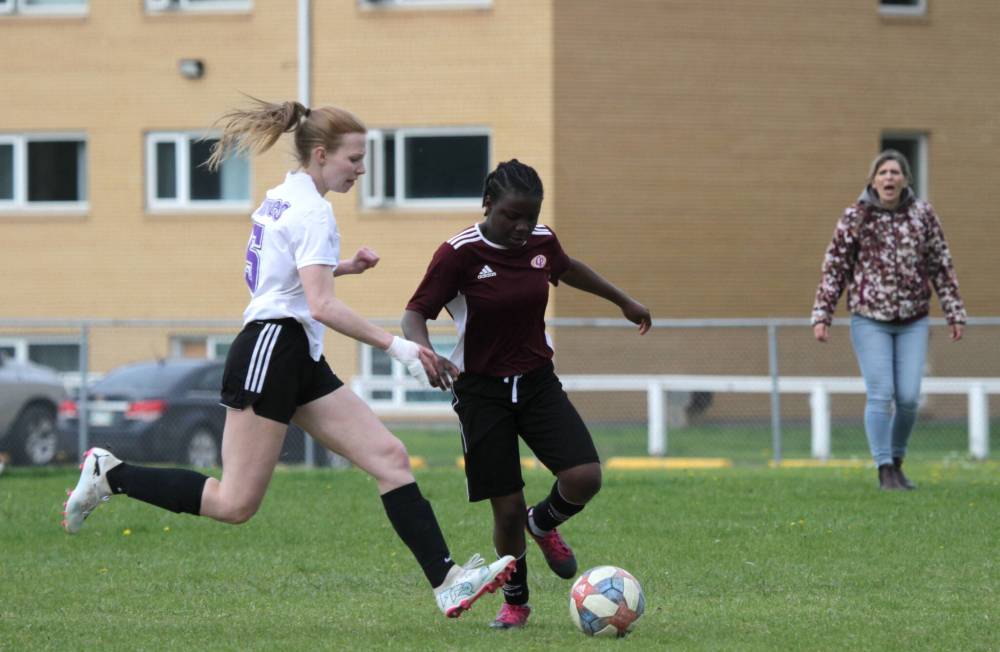 Vikings defend soccer crown in extra time – Brandon Sun