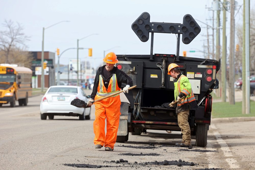 Municipal staff getting ready for ‘pothole blitz’ – Brandon Sun