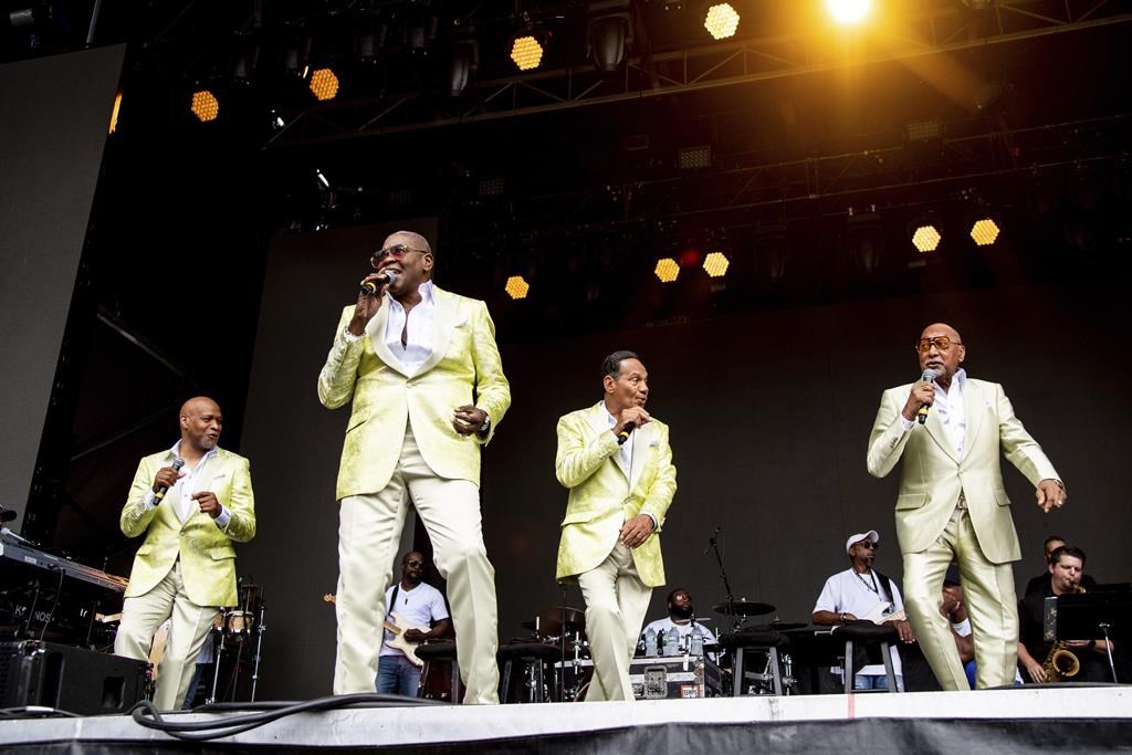 Singer sues hospital, says staff thought he was mentally ill and wasn’t ...