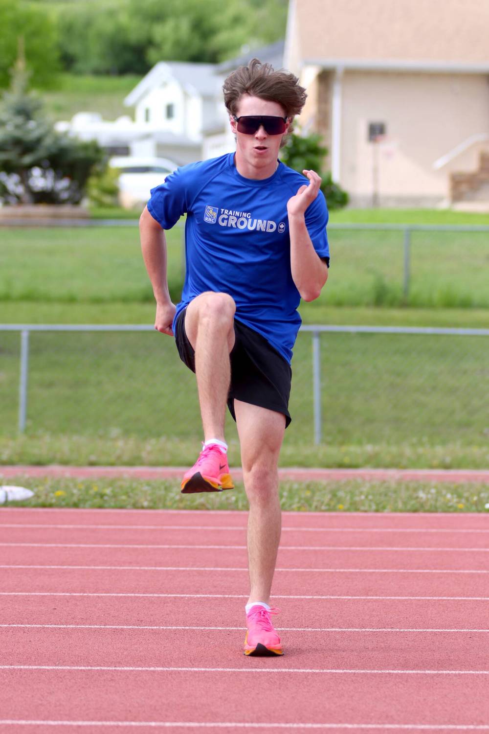Brandon track stars chase provincial podium – Brandon Sun