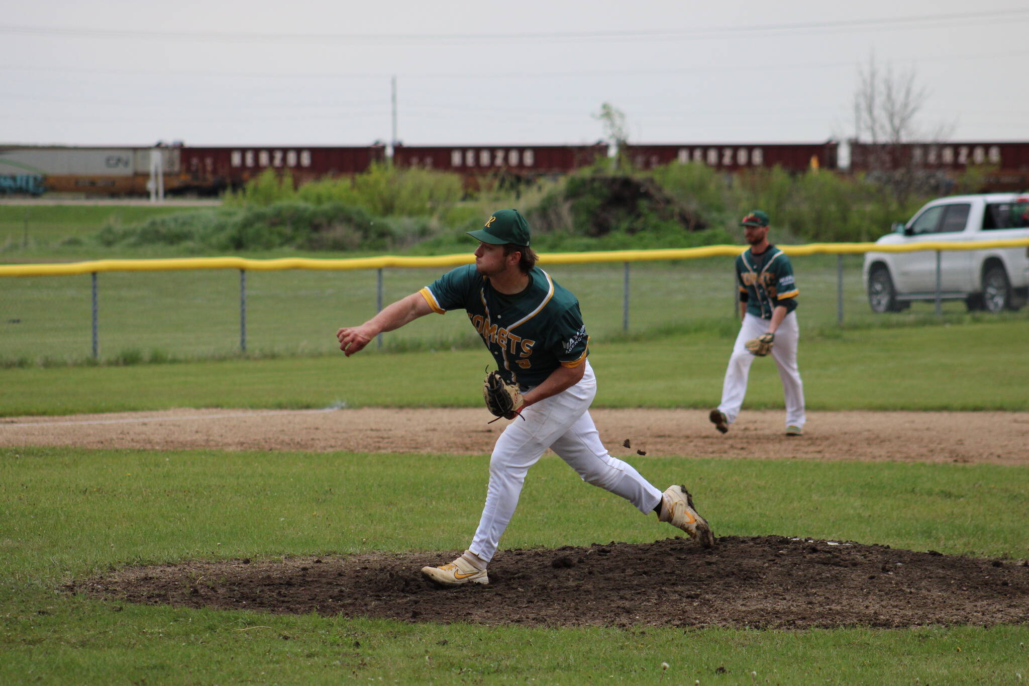 Paddock brothers each homer in 12-2 home loss – Brandon Sun