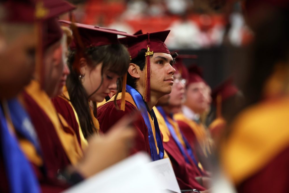 Crocus Plains grads urged to ‘pursue their passion’ – Brandon Sun