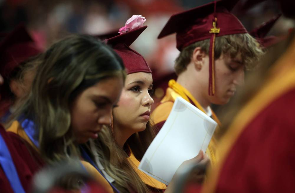 Crocus Plains grads urged to ‘pursue their passion’ – Brandon Sun
